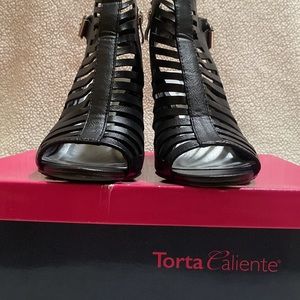Torta Caliente | Shoes | Torta Caliente Heeled Boots | Poshmark